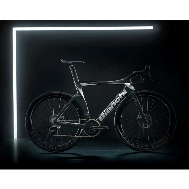 Bianchi OLTRE PRO Ultegra Di2 12s (Taglia 50, nero opaco-bianco ...